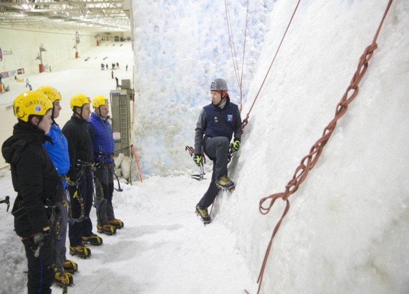 Andrew Mallinson – Guide and skills coach – McLovinMountains.com